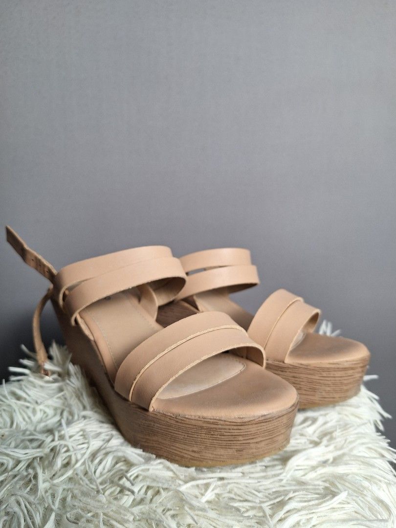 ALBERTO WEDGE SANDALS, Women's Fashion, Footwear, Wedges on Carousell