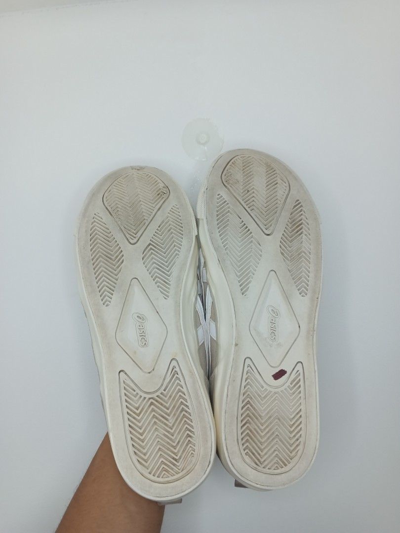 Asics Trono, Women's Fashion, Footwear, Sneakers on Carousell