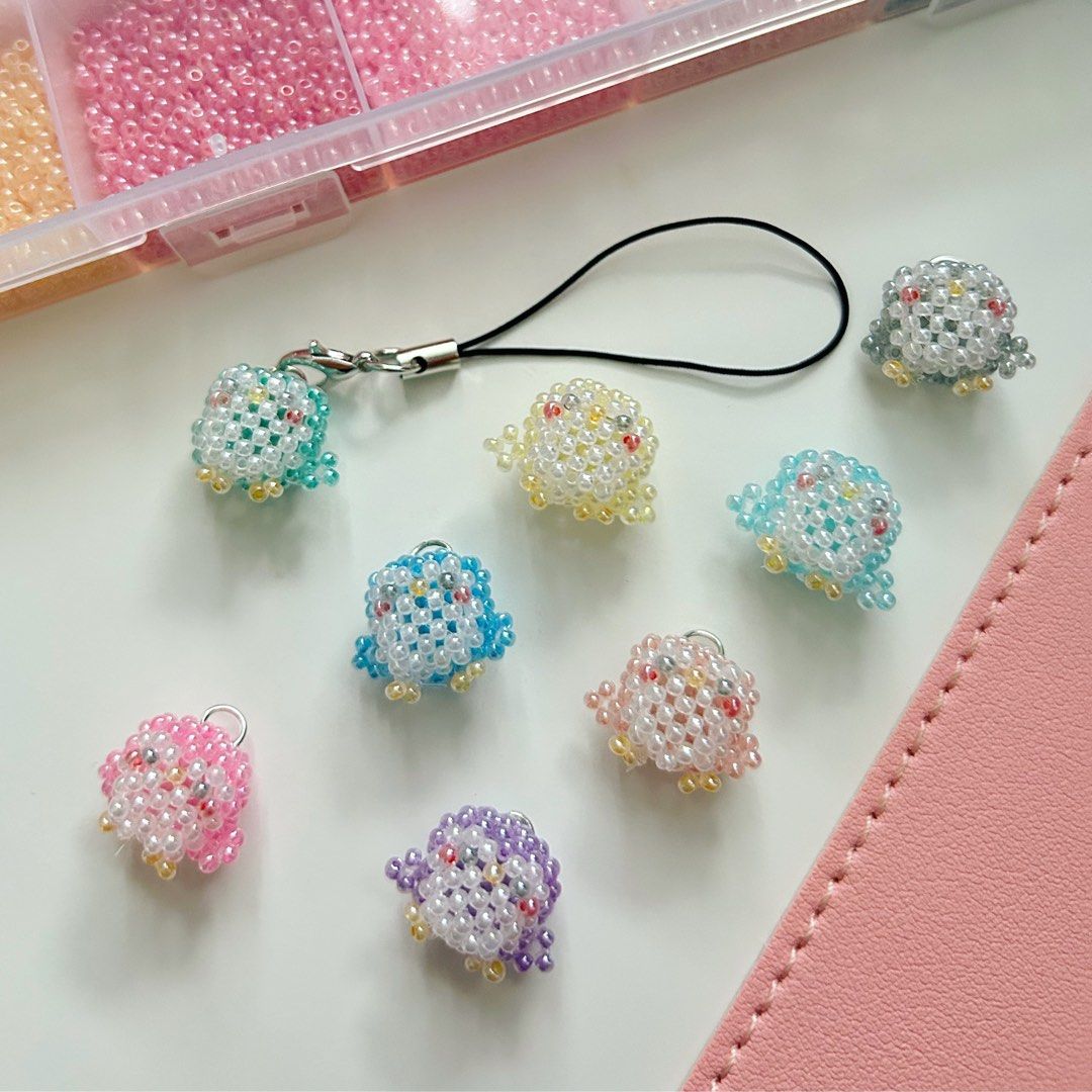 Beaded Penguin Keychains, Hobbies & Toys, Stationery & Craft, Handmade ...