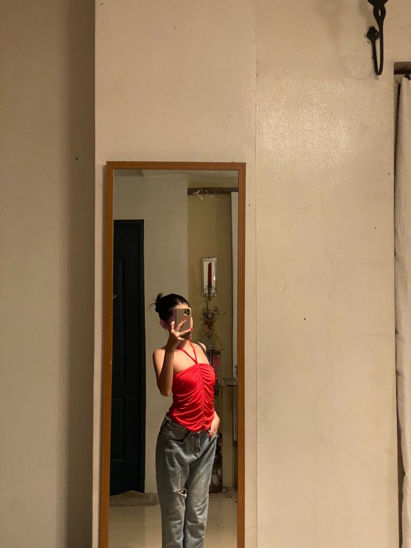 Classic red top, Women's Fashion, Tops, Sleeveless on Carousell