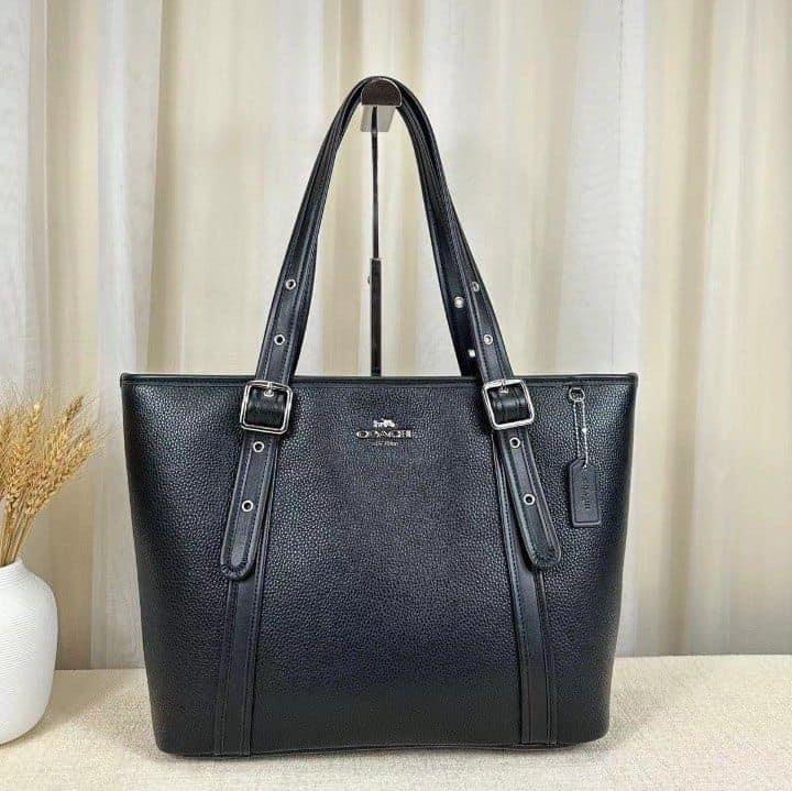 Coach Ashton Tote, Women's Fashion, Bags & Wallets, Tote Bags on Carousell