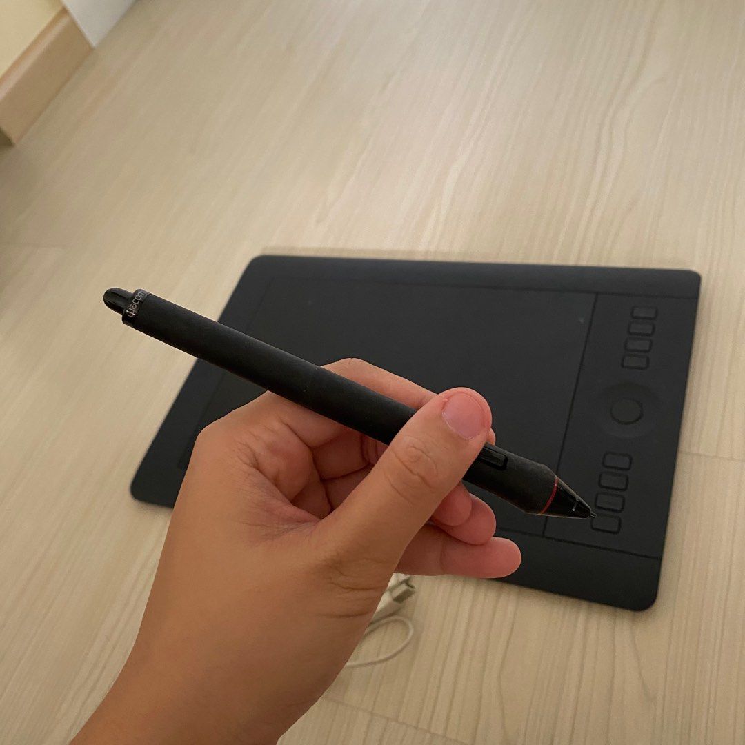 WACOM Intuos Pro - Medium, Computers & Tech, Parts & Accessories, Mouse ...