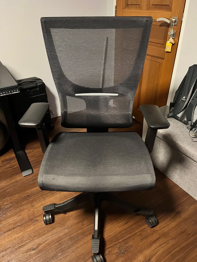 Ergotune Classic, Furniture & Home Living, Furniture, Chairs on Carousell