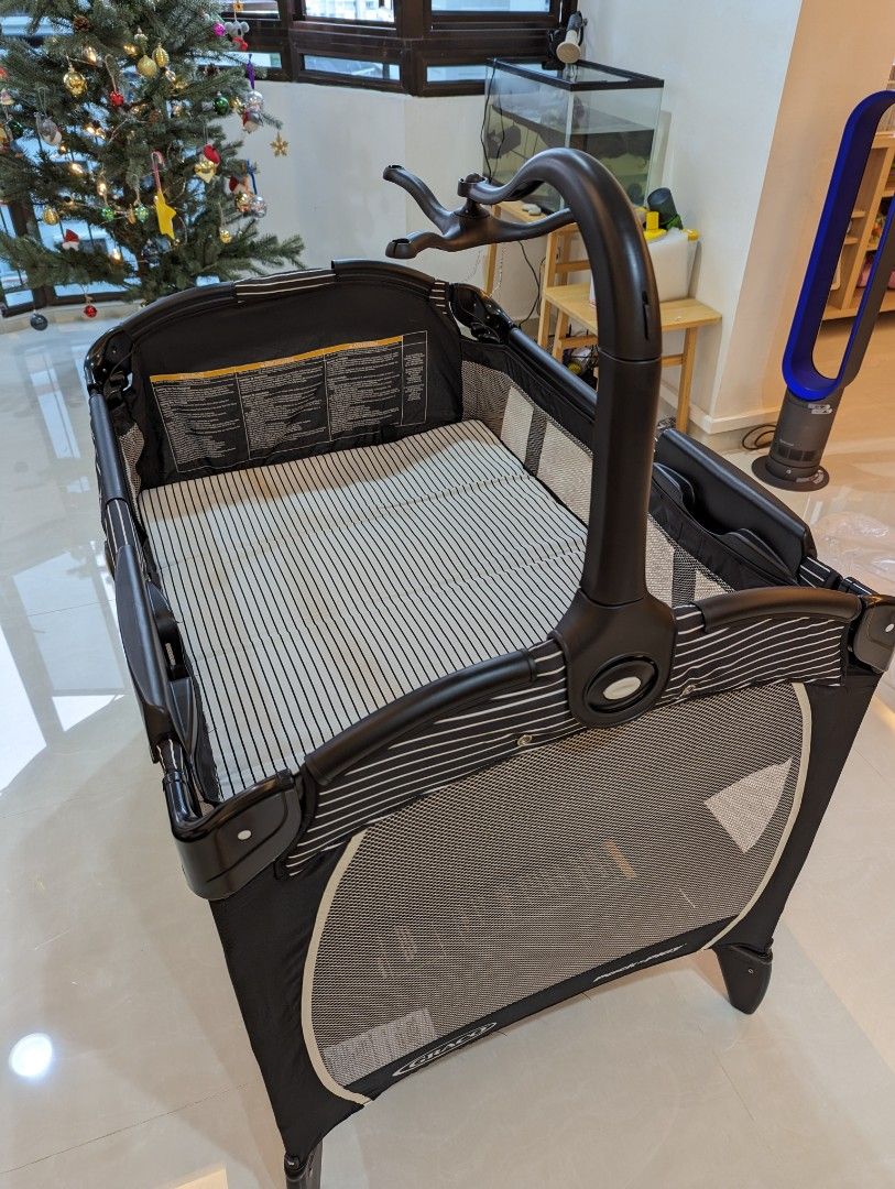 Graco Pack n Play (Crib & Play pen), Babies & Kids, Baby Nursery & Kids ...