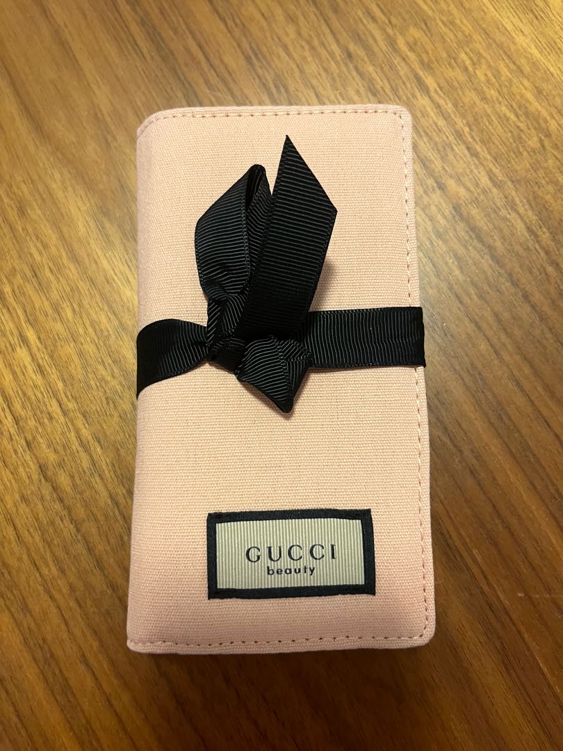 GUCCI Makeup Brush Set, Beauty & Personal Care, Face, Makeup on Carousell