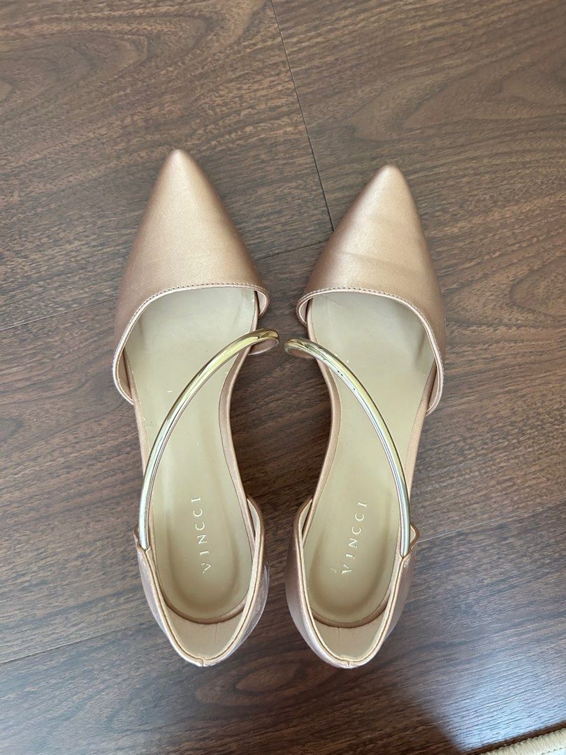 HEELS VINCCI, Women's Fashion, Footwear, Heels on Carousell