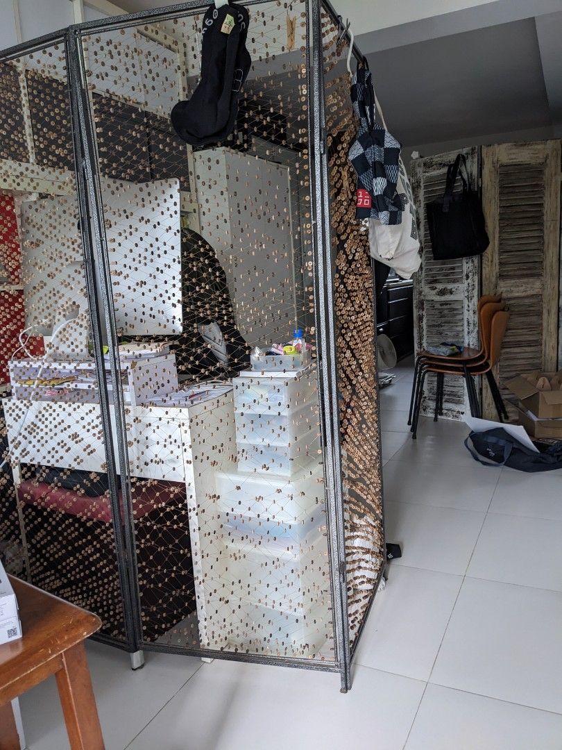 Home divider, Furniture & Home Living, Home Decor, Other Home Decor on Carousell