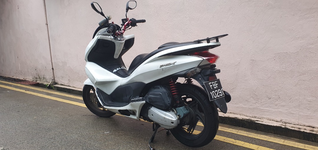 Honda White PCX 125, Motorcycles, Motorcycles for Sale, Class 2B on ...