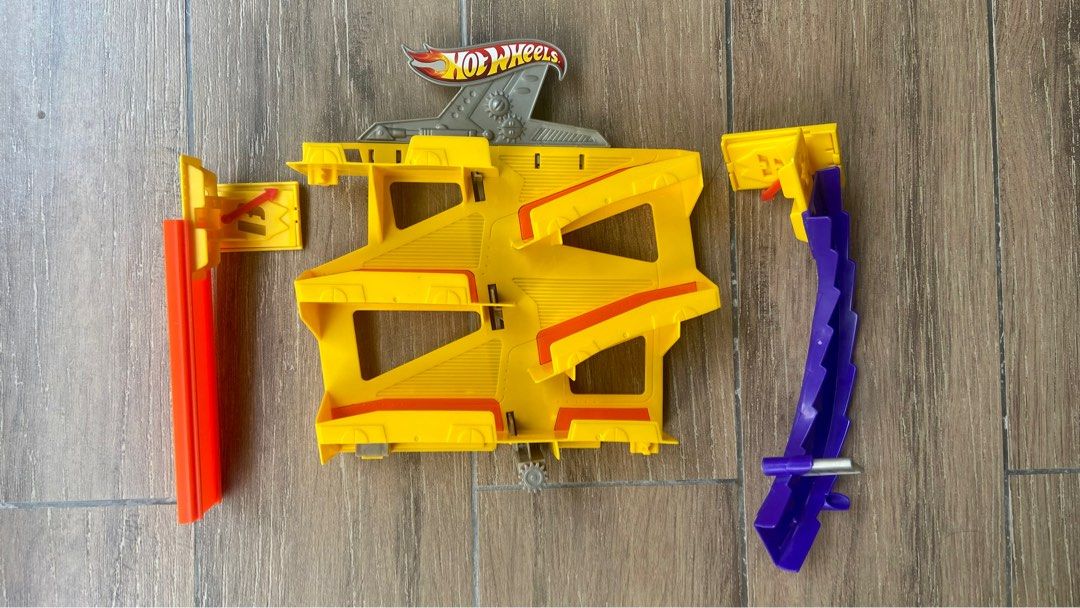 Hot Wheels 2 Wall Tracks Switchback Slider Power Drop, Hobbies & Toys ...