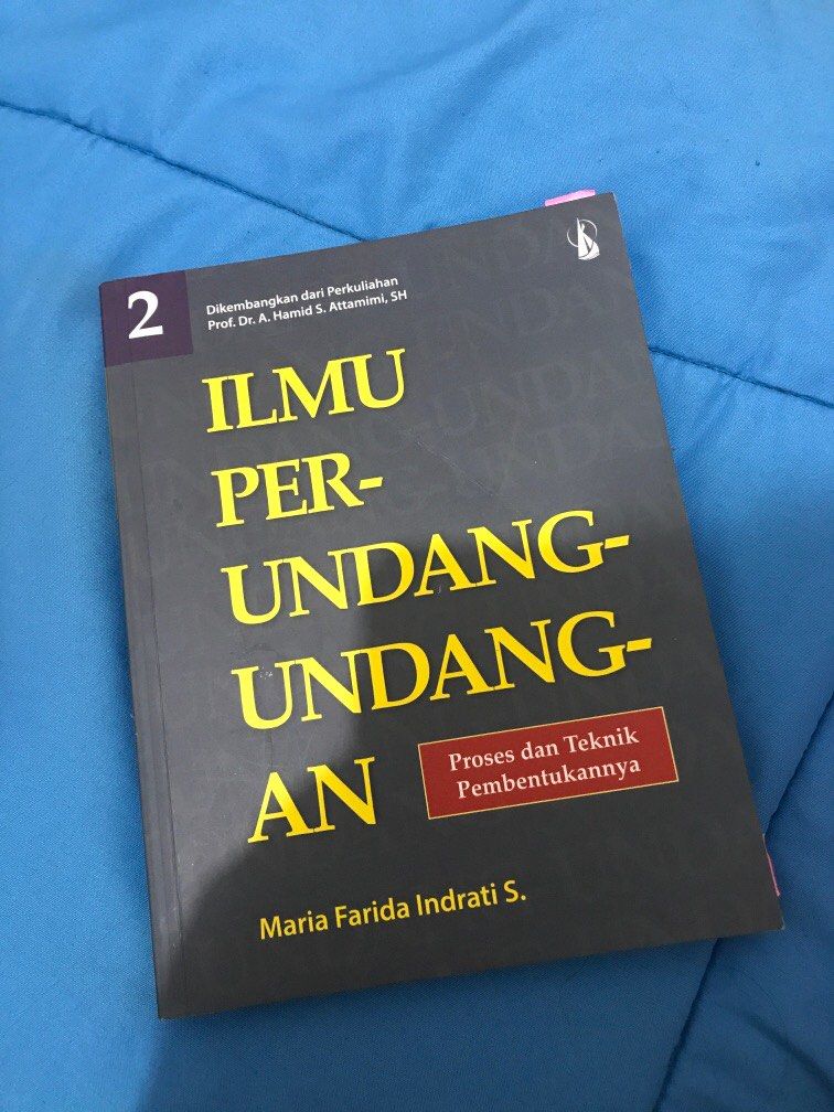 Ilmu Perundang Undangan 2 Maria Farida Indrati, Buku & Alat Tulis, Buku di Carousell