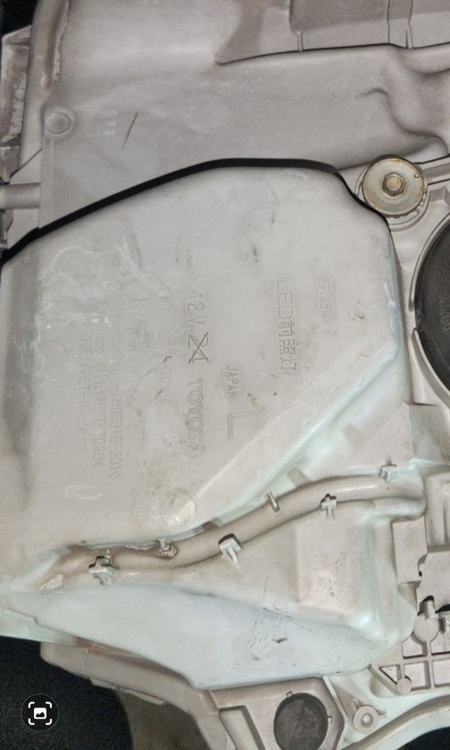 Left side Toyota Combi hiace headlight, Car Accessories, Electronics ...