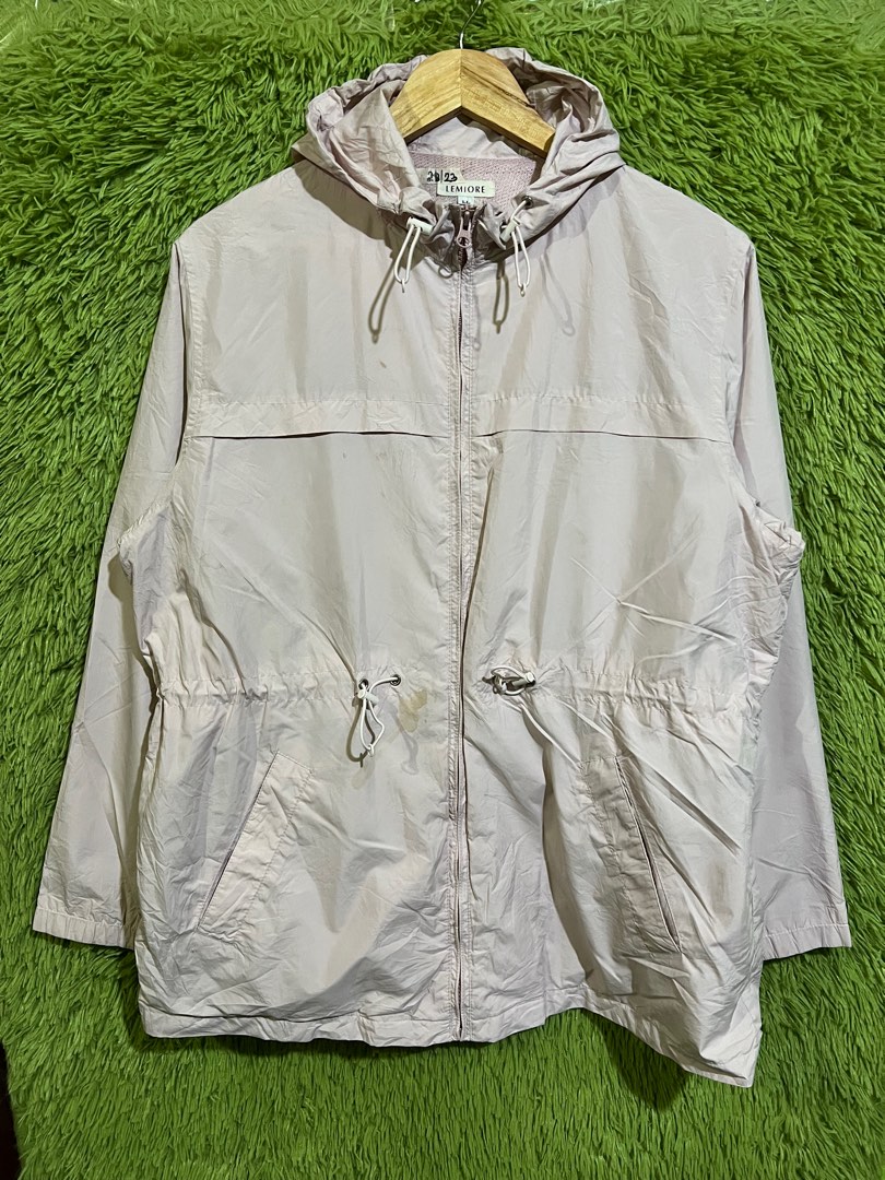 Lemiore windbreaker, Women's Fashion, Coats, Jackets and Outerwear on Carousell