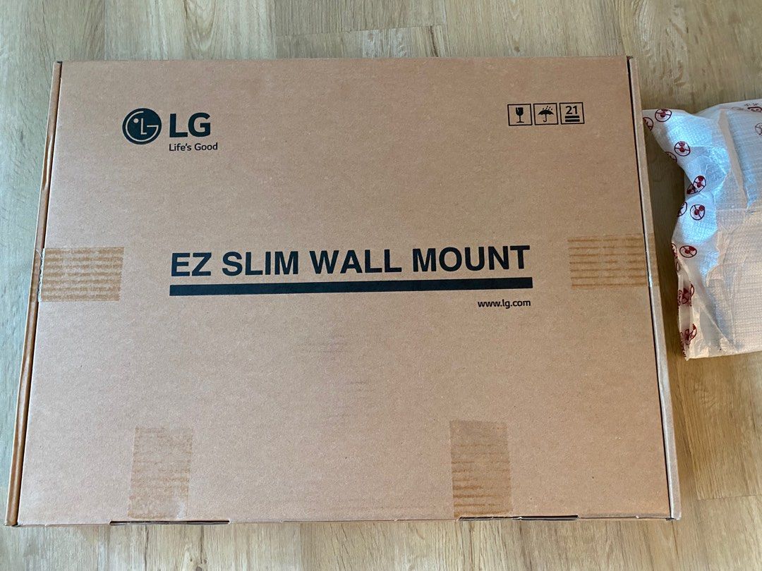 LG TV OLED 65C3 desk stand and wall mount, TV & Home Appliances, TV ...