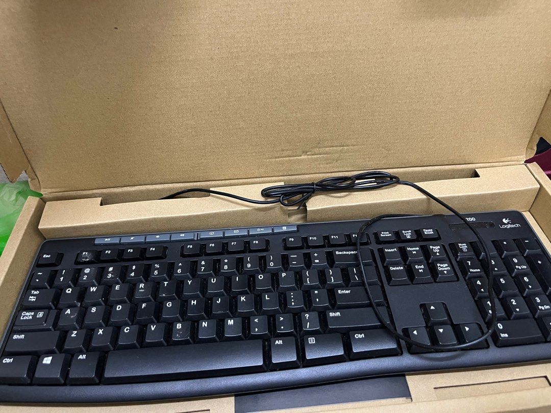 Logitech Keyboard Computers And Tech Parts And Accessories Computer Keyboard On Carousell