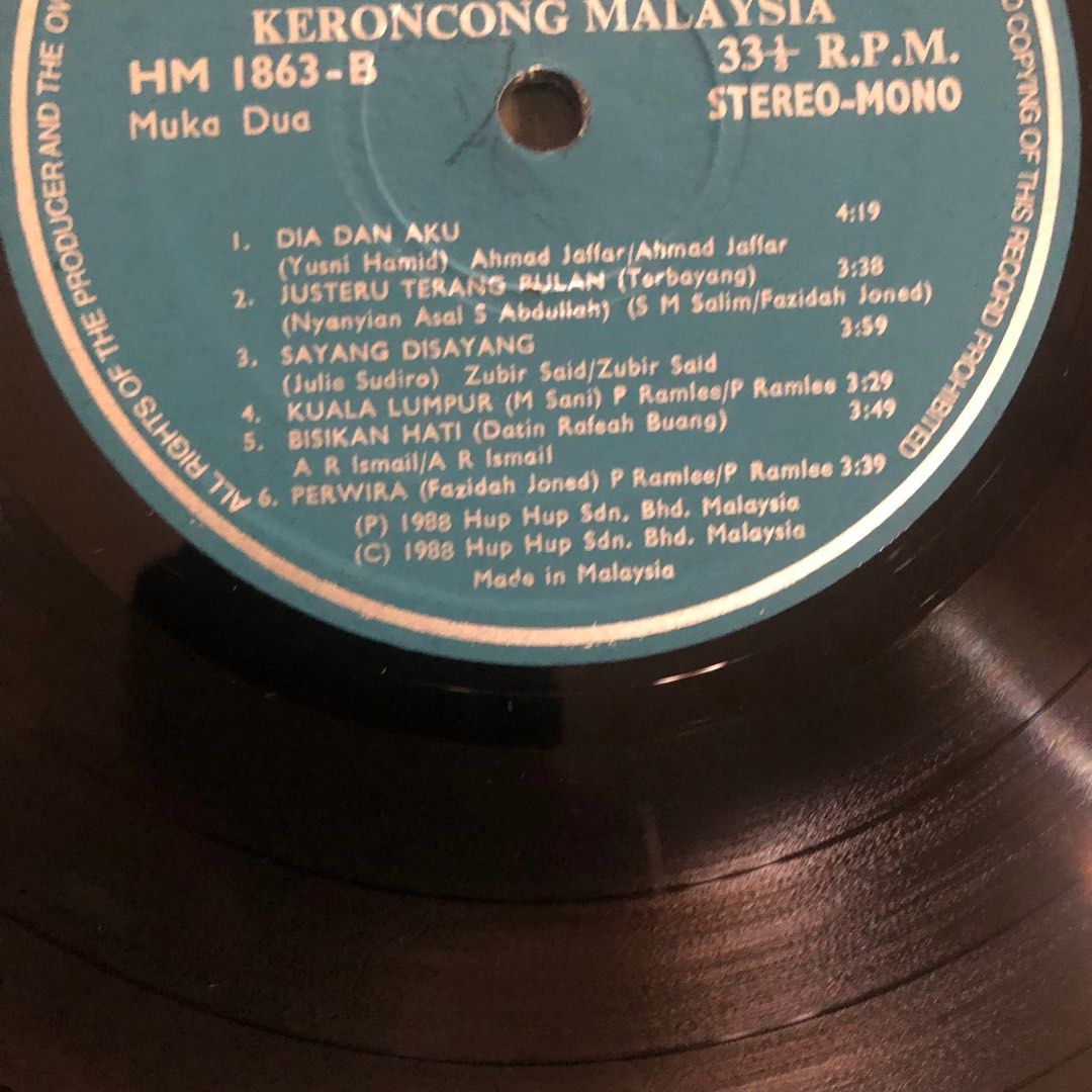 Lp - Keroncong Malaysia, Hobbies & Toys, Music & Media, Vinyls on Carousell