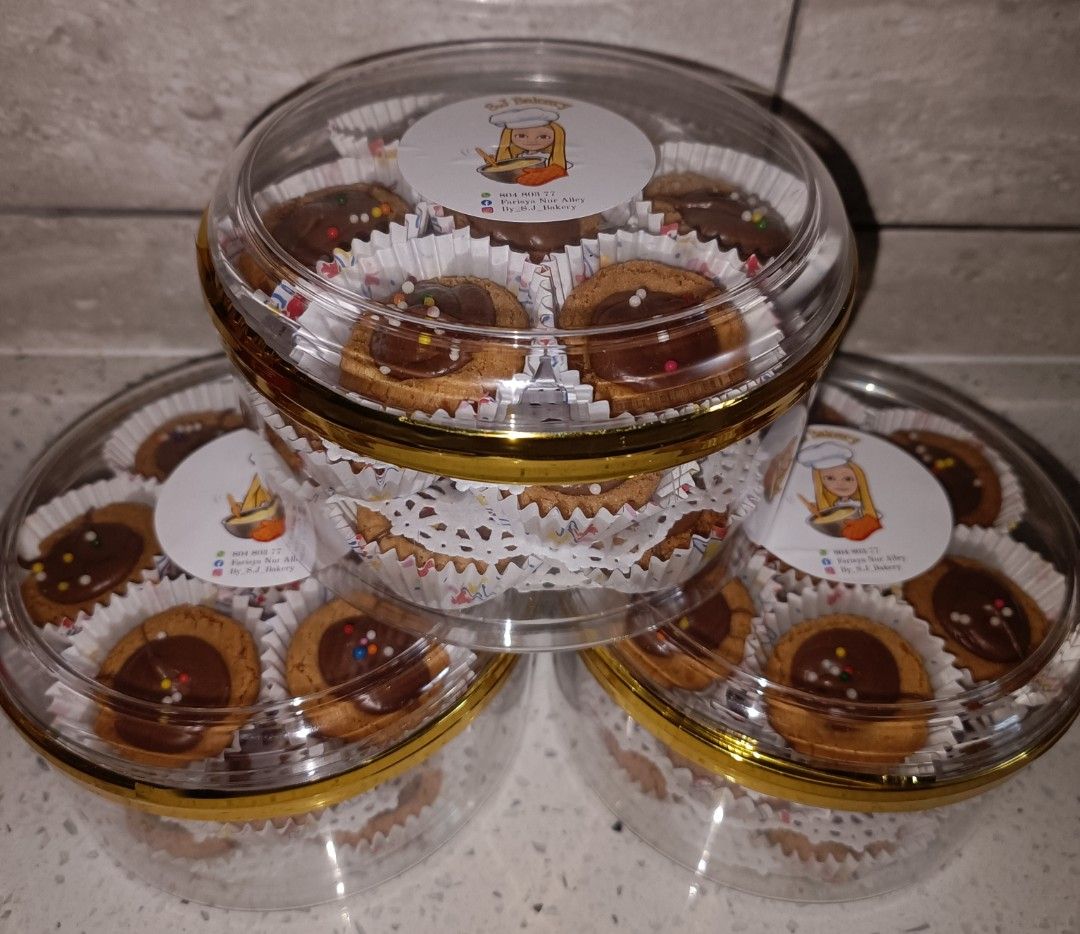 Mini Crunchy Nutella Pods, Food & Drinks, Homemade Bakes on Carousell