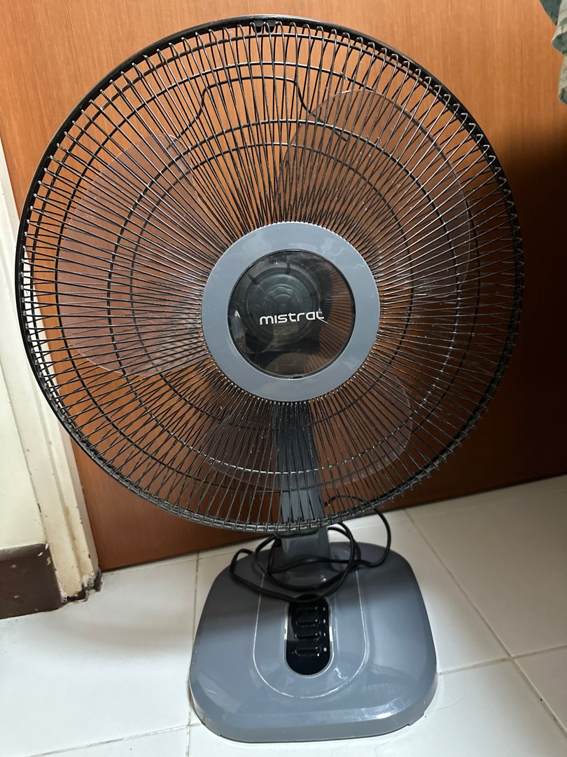 Mistral Desk Fan MTF1603, Furniture & Home Living, Lighting & Fans ...
