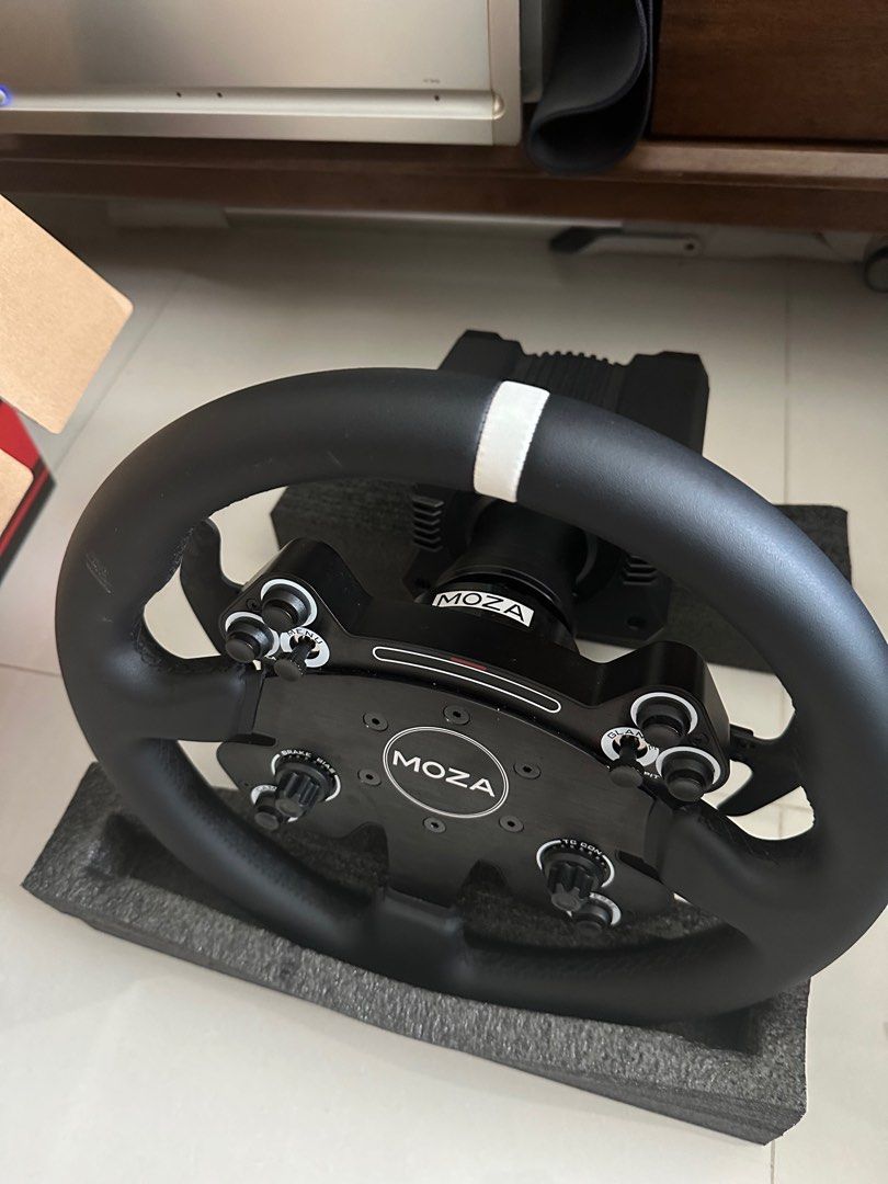 MOZA R9 + CS V2 Steering + SRP Pedals with Clutch, Video Gaming, Gaming ...