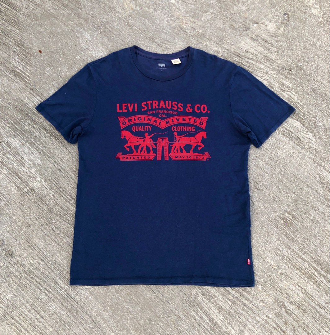 Original Levi’s 2 Horse Logo Graphic Essentials, Men's Fashion, Tops ...