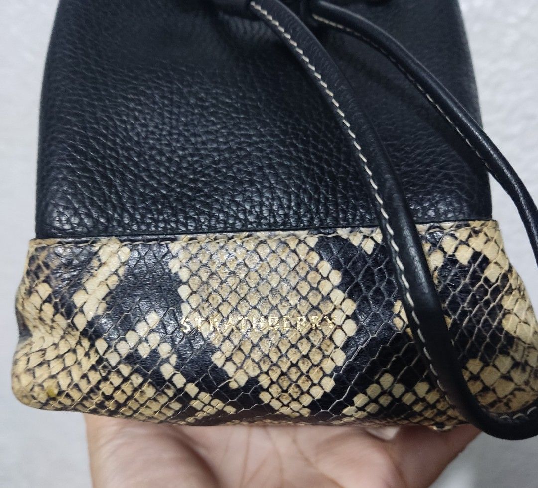 Original Strathberry Lana Bucket Bag, Women's Fashion, Bags & Wallets ...