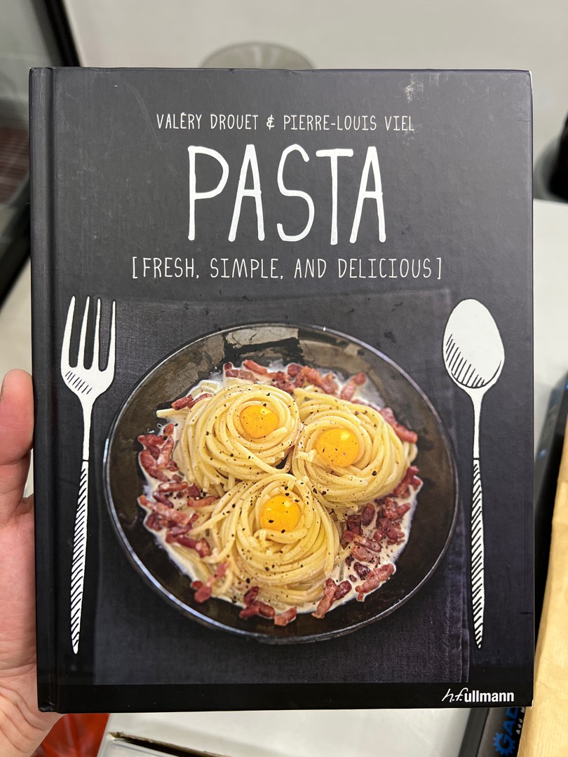 PASTA BOOK, Hobbies & Toys, Books & Magazines, Magazines on Carousell