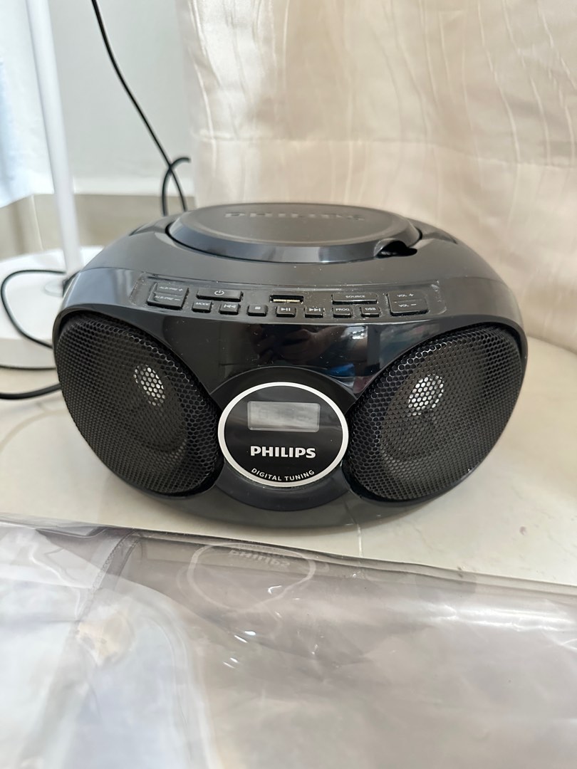 Philips CD player/ Radio, Audio, Portable Music Players on Carousell