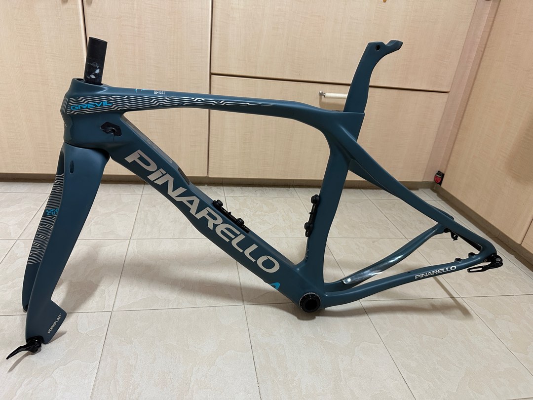 Pinarello Grevil Gravel Frameset - 2020 - Vertigo Blue / 47cm, Sports ...