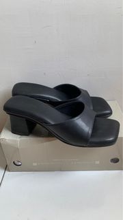 Sandal empuk Dijual | Beli 100+ Sandal empuk online | Carousell Indonesia