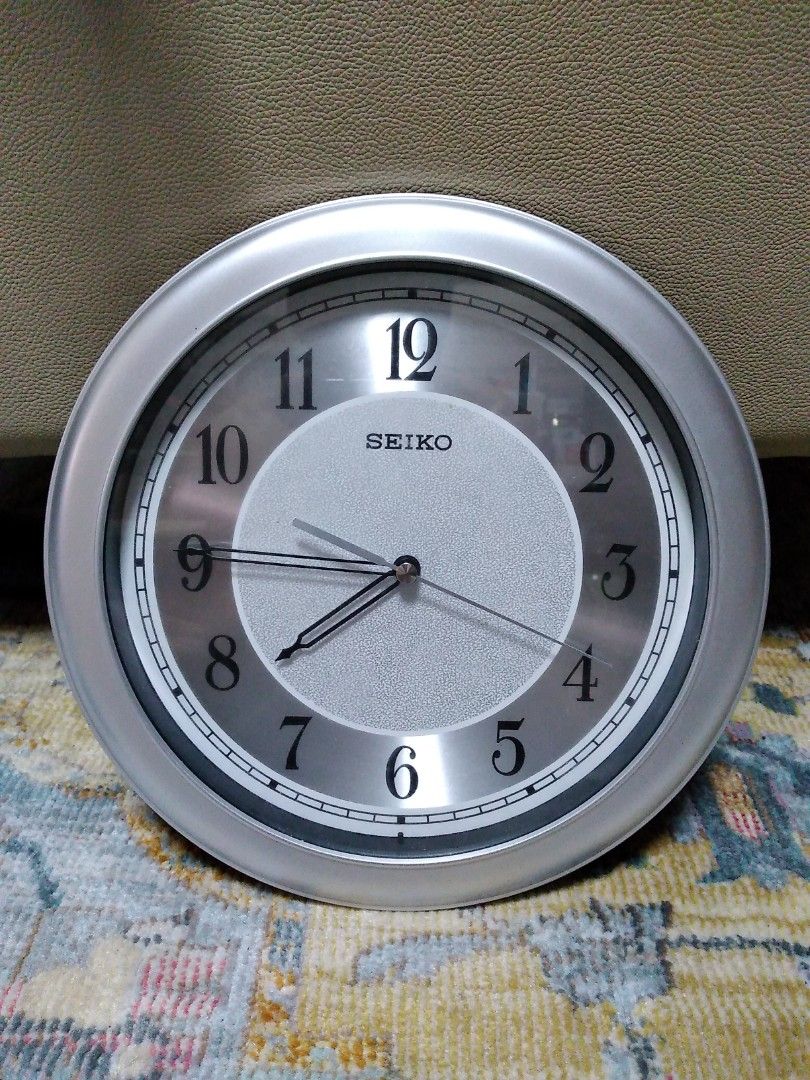 SEIKO Wall Clock /Mini Wall Clock, Furniture & Home Living, Home Decor ...