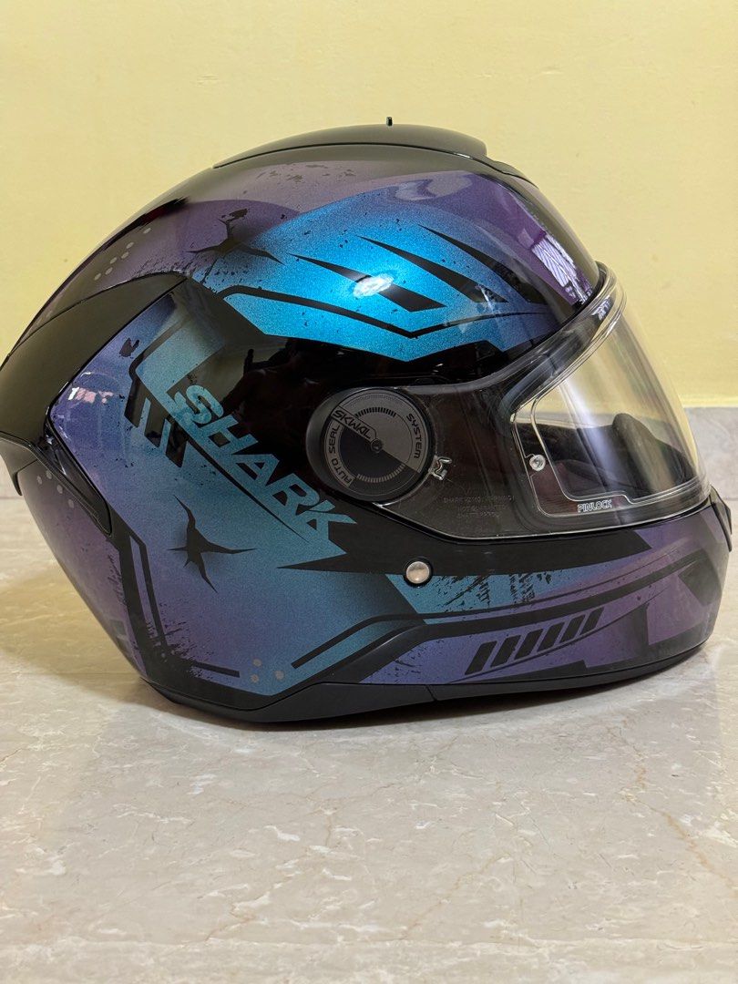 Shark D-Skwal Dharkov Size S, Motorcycles, Motorcycle Apparel on Carousell