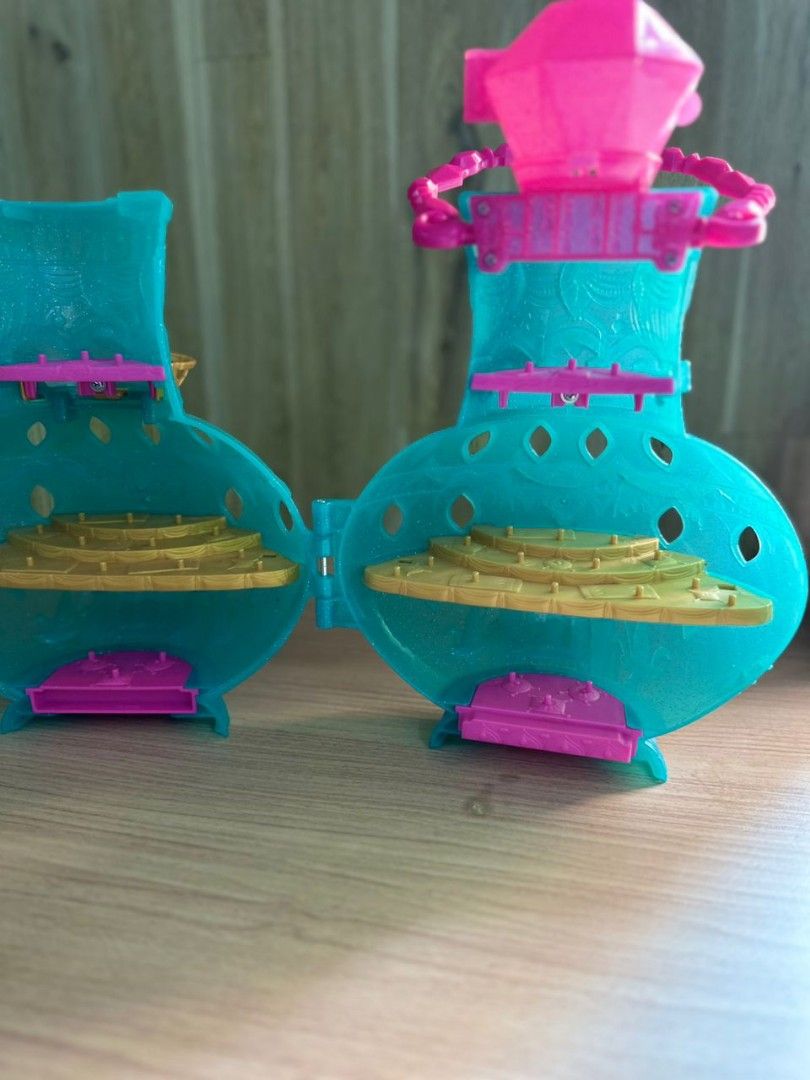 Shimmer And Shine Teenie Genies Collect & Carry Genie Case, Hobbies ...