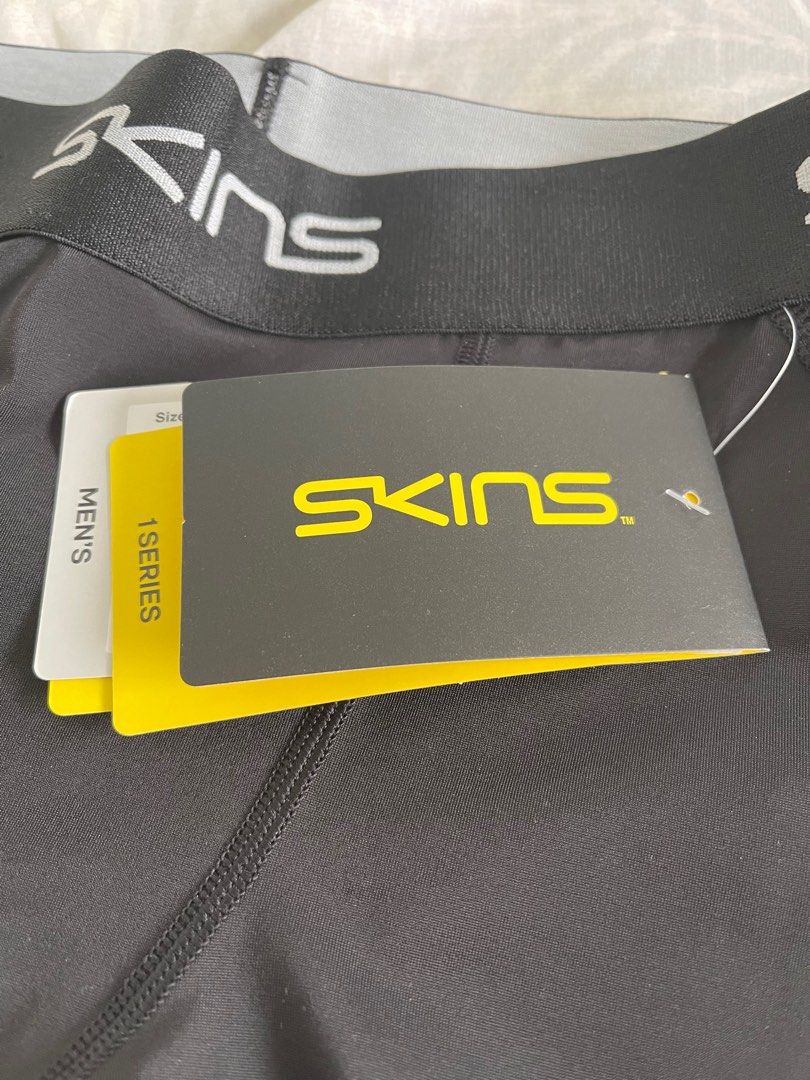 Skins compression half tights series 1, Men's Fashion, Activewear on ...