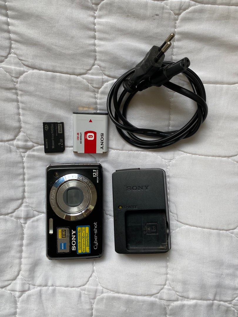 SONY DSC-W210, Photography, Cameras on Carousell
