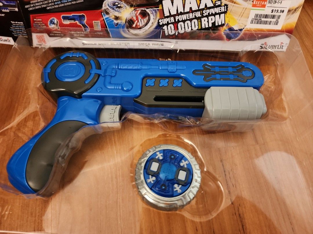 Spinner mad (like beyblade), Hobbies & Toys, Toys & Games on Carousell