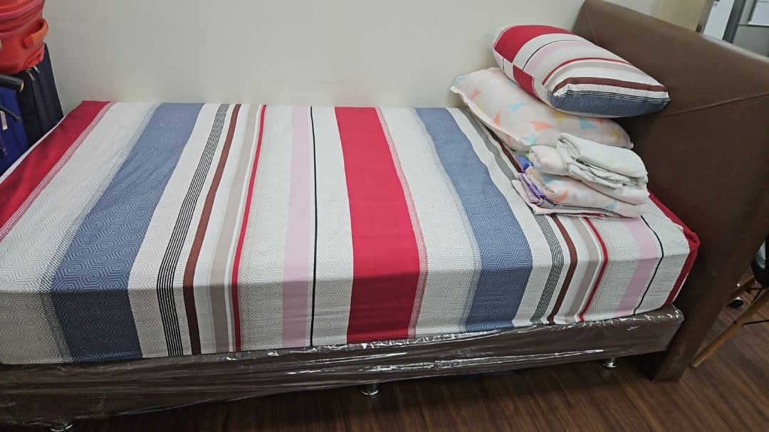 spring bed, Furniture & Home Living, Furniture, Bed Frames & Mattresses ...