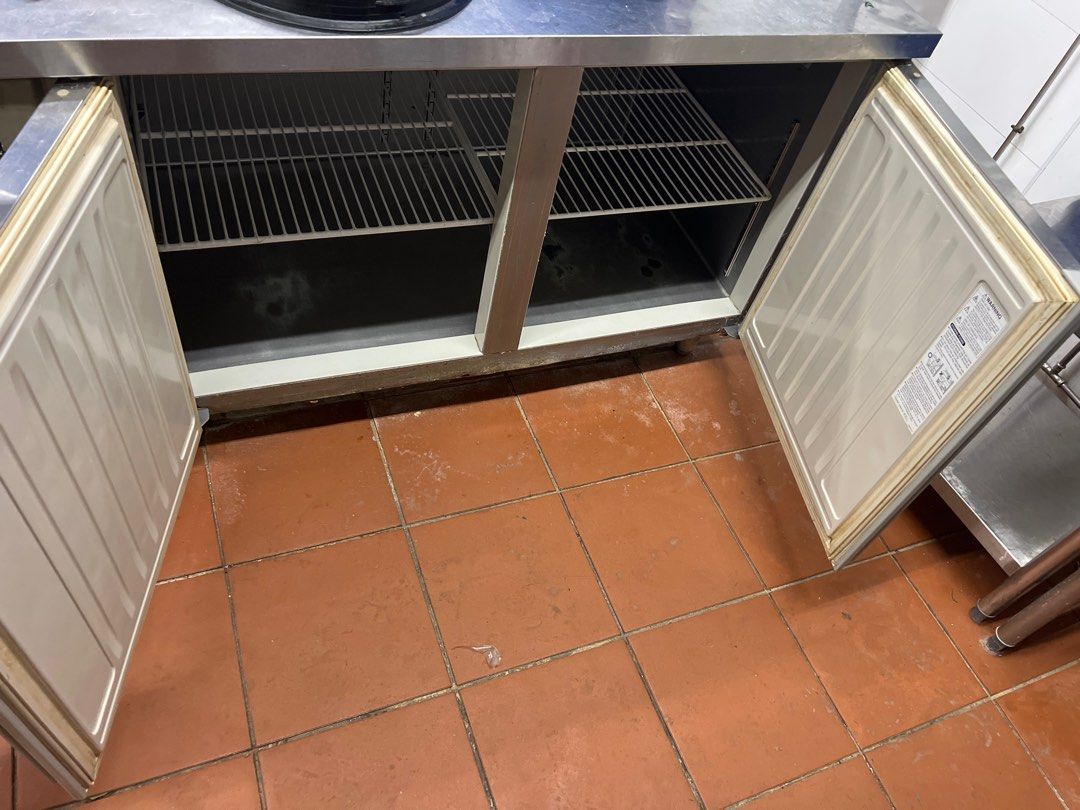 Table Top Chiller with Rack, TV & Home Appliances, Other Home ...