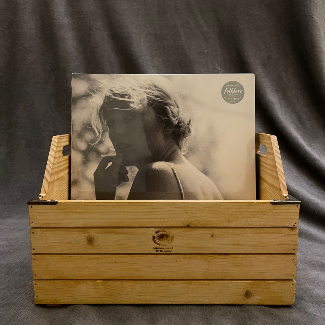 Taylor Swift - Folklore "Meet Me Behind The Mall" Limited Edition ...