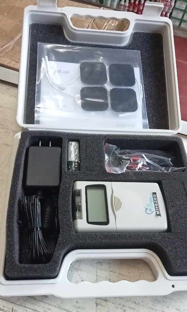TENS MACHINE made in Tokyo Japan, Health & Nutrition, Assistive ...
