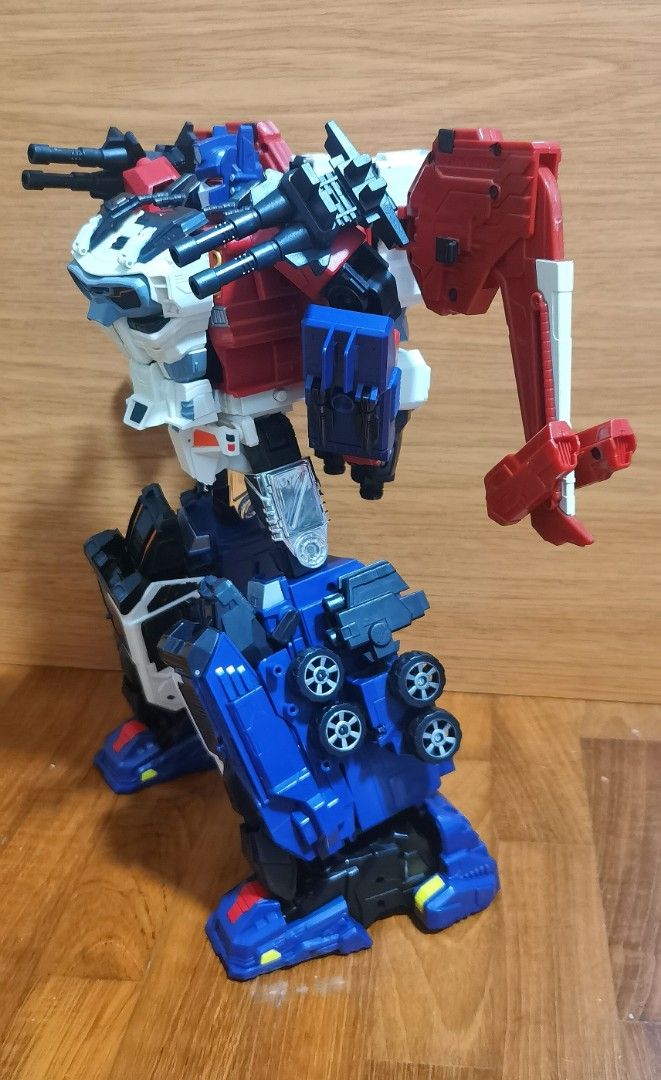 Transformers Xovergen TrailerForce TF-01 MasterArmor and TF-02 GODARMOR Set, Hobbies & Toys ...