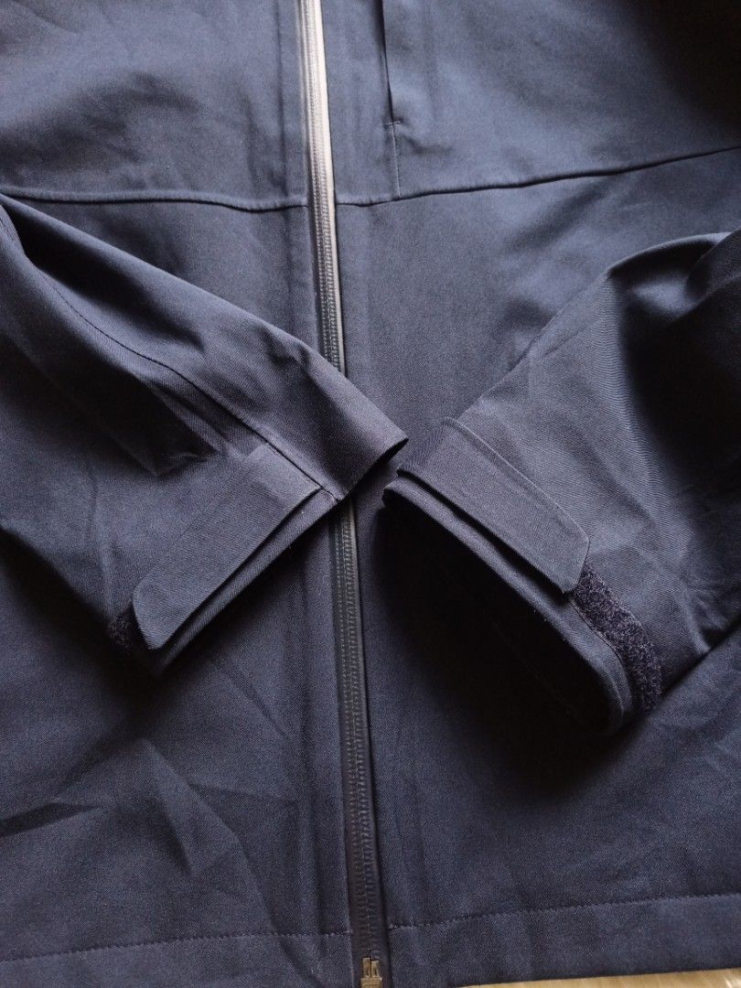 UNIQLO BLOCK TECH JACKET, Men's Fashion, Coats, Jackets and Outerwear ...