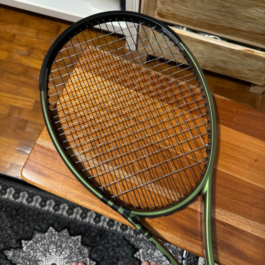 Wilson blade 98 L2 18x20, Sports Equipment, Sports & Games, Racket ...