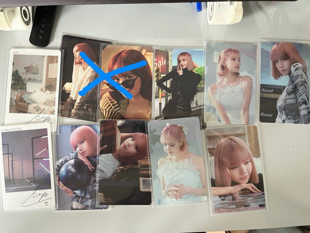 WTS BLACKPINK THE GAME LISA PC SET, Hobbies & Toys, Memorabilia ...