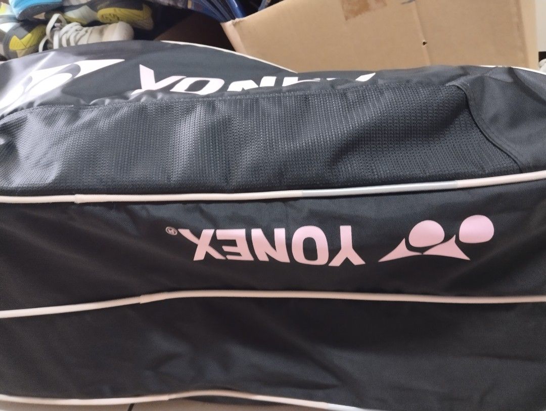 YONEX WHITE BLACK TENNIS BAG, Sports Equipment, Sports & Games, Racket ...