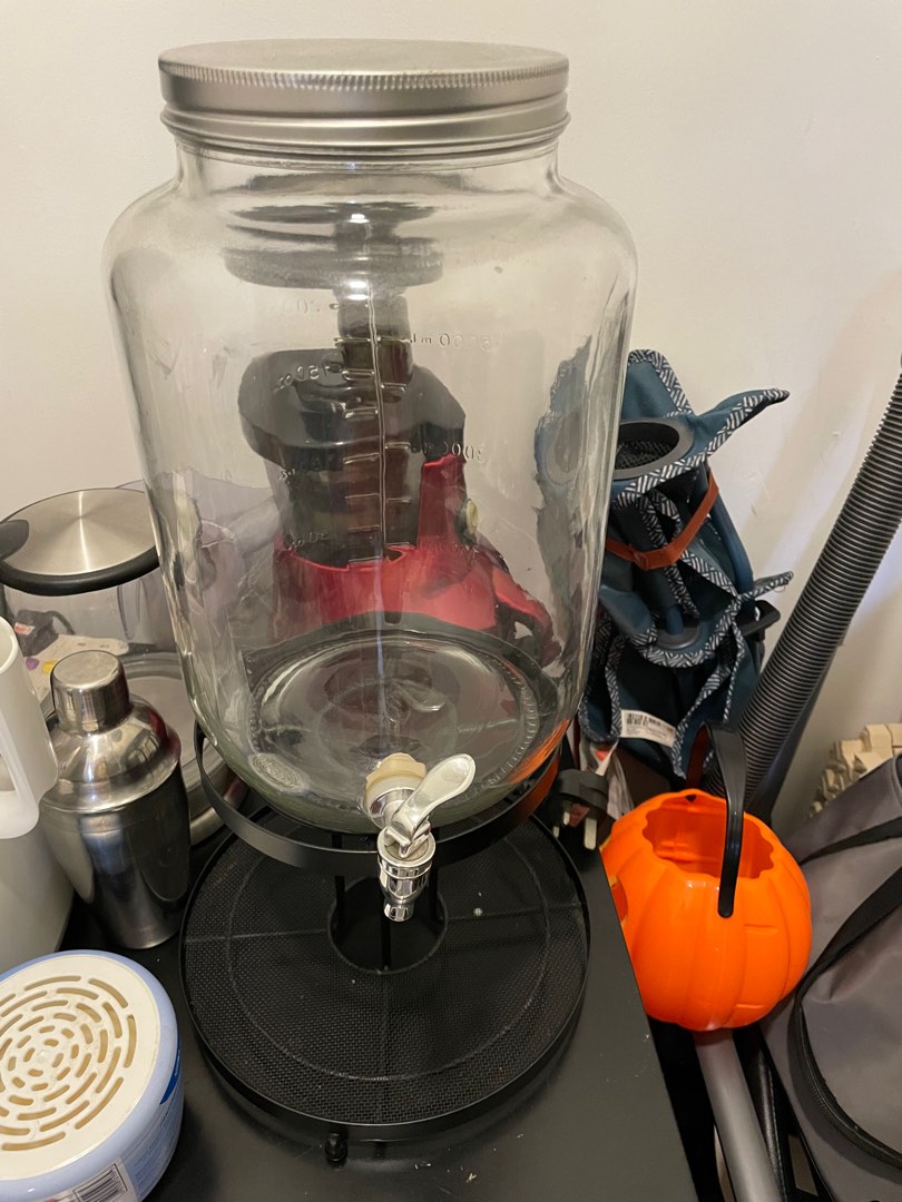 7000 ml water dispenser with spout, TV & Home Appliances, Kitchen ...