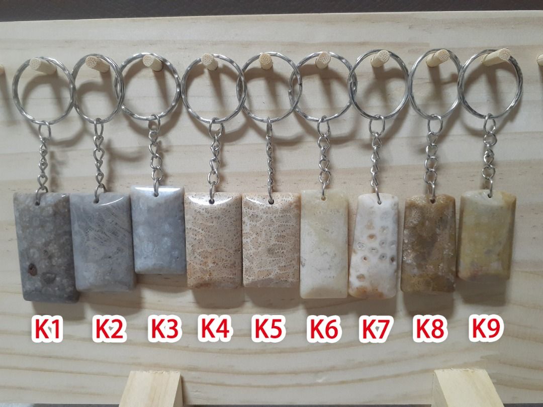 【三寶坊】天然珊瑚玉無事牌 鑰匙圈 無事牌 菊花石 珊瑚玉吊墜 K1-K9, 書籍、休閒與玩具, 收藏、紀念品, 其他古董在旋轉拍賣
