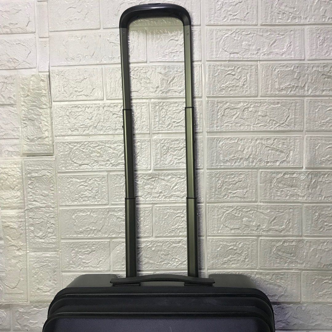 ACE HAND CARRY LUGGAGE, Hobbies & Toys, Travel, Luggage on Carousell