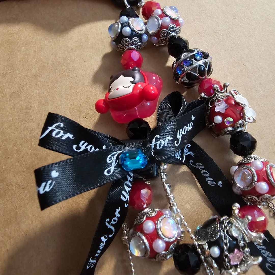 Authentic Popmart Skullpanda Keychain, Hobbies & Toys, Memorabilia ...