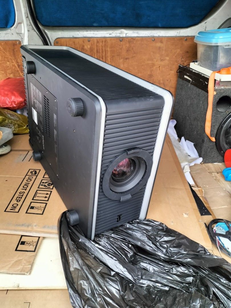 Big projector, TV & Home Appliances, TV & Entertainment, Projectors on ...