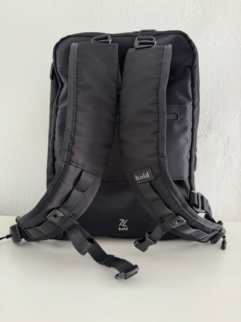 Bold Kinesis v2 18L everyday laptop/gym backpack, Men's Fashion, Bags ...