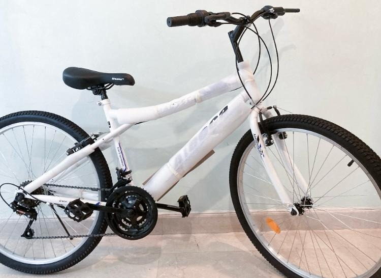 BRAND NEW Aleoca Mountain Bike, Sports Equipment, Bicycles & Parts ...